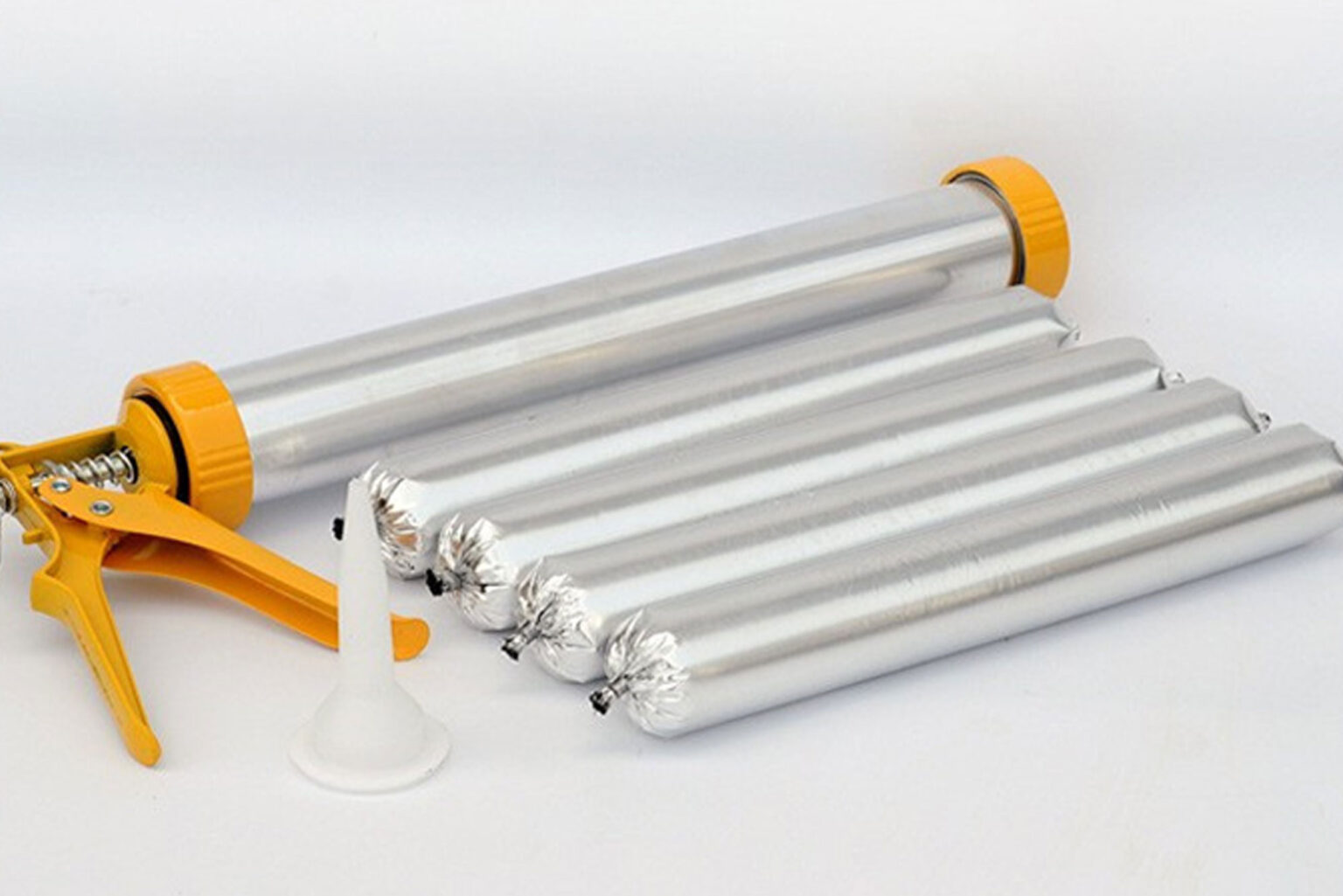 How to Use Polyurethane Sealant on Concrete? | YURU